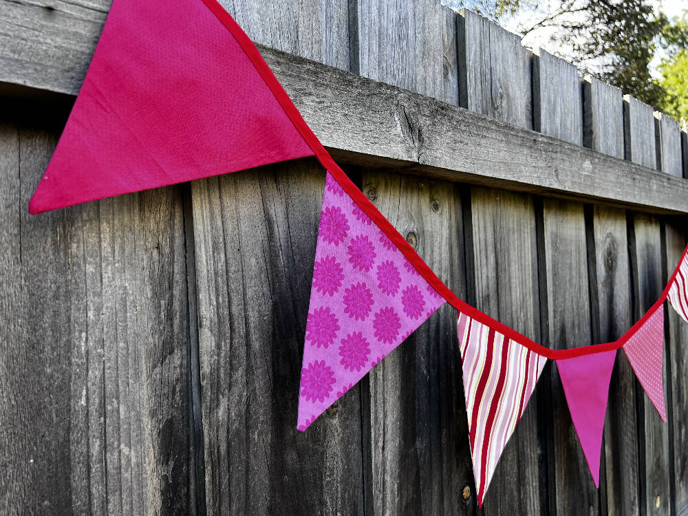 Flag Bunting - Pink & Red Theme (7 flags)