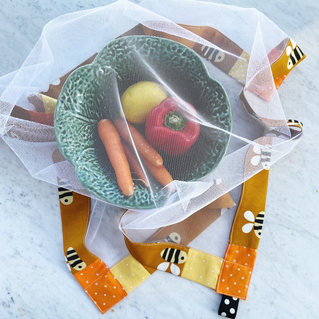Bee lovers' weighted mesh food cover. Charcuterie board net throw. Che