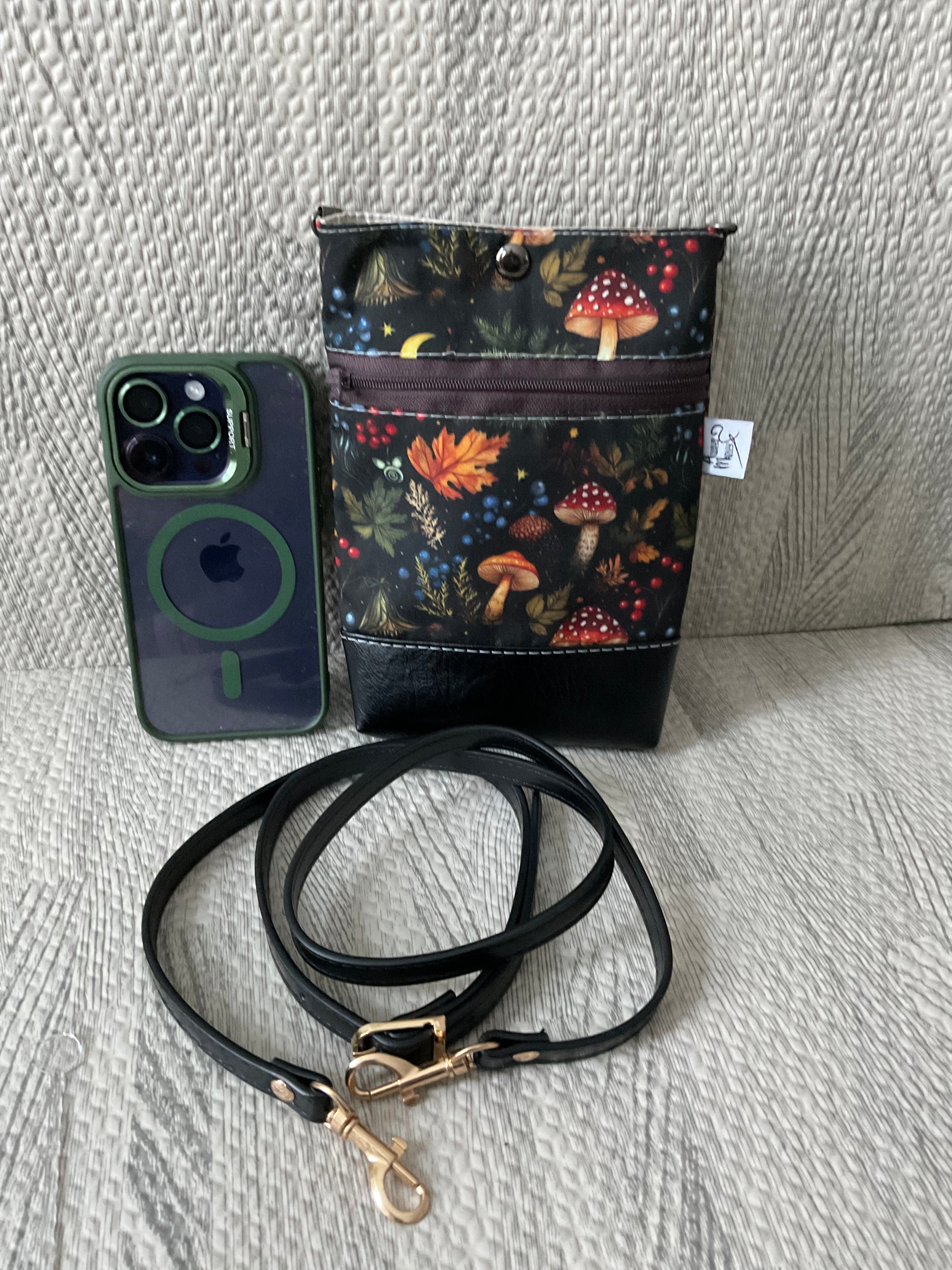 Fun Gi Wanderlust bag