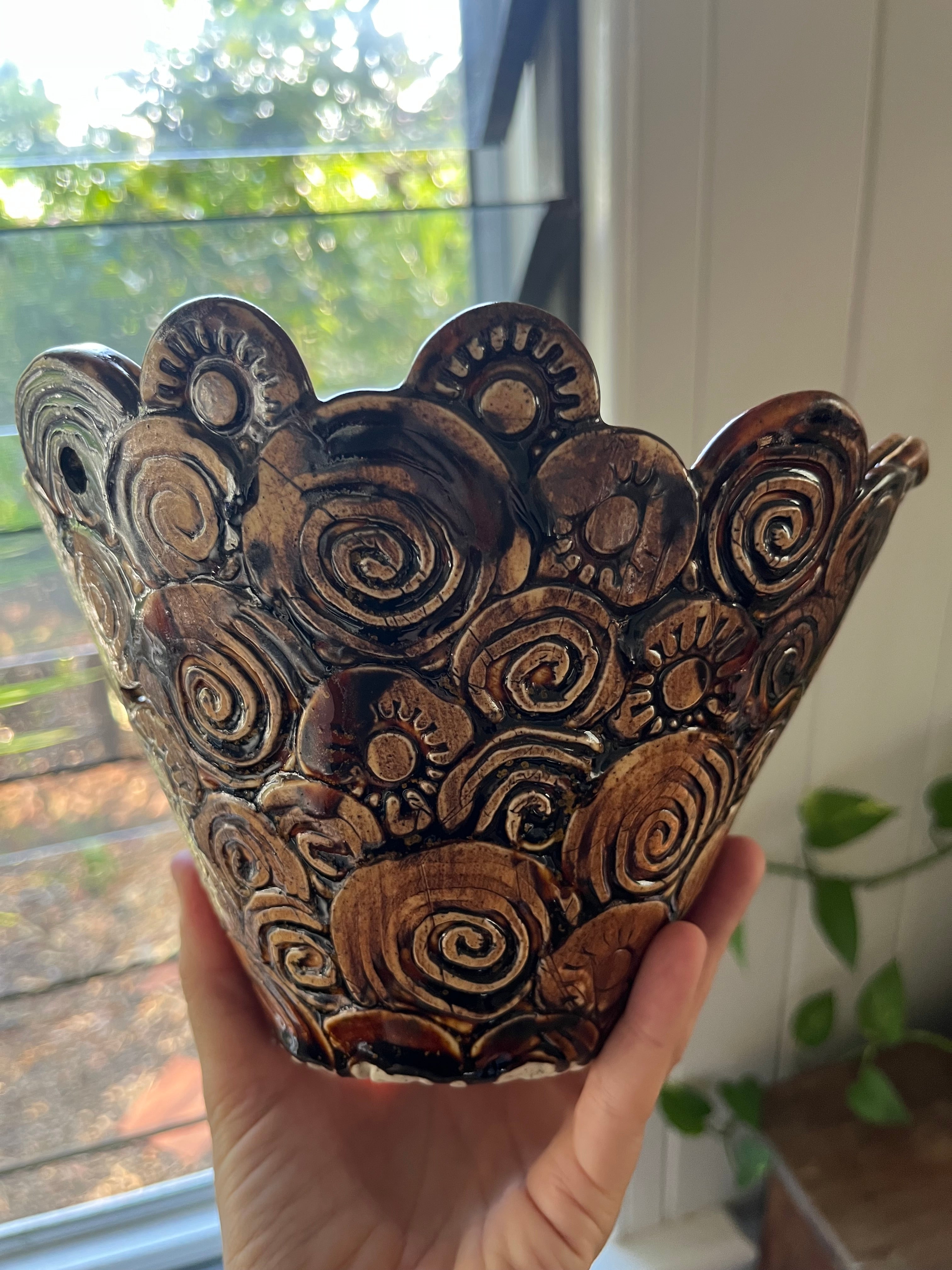 Hand-Built Ceramic Hanging Planter – Tenmoku Gold Glaze