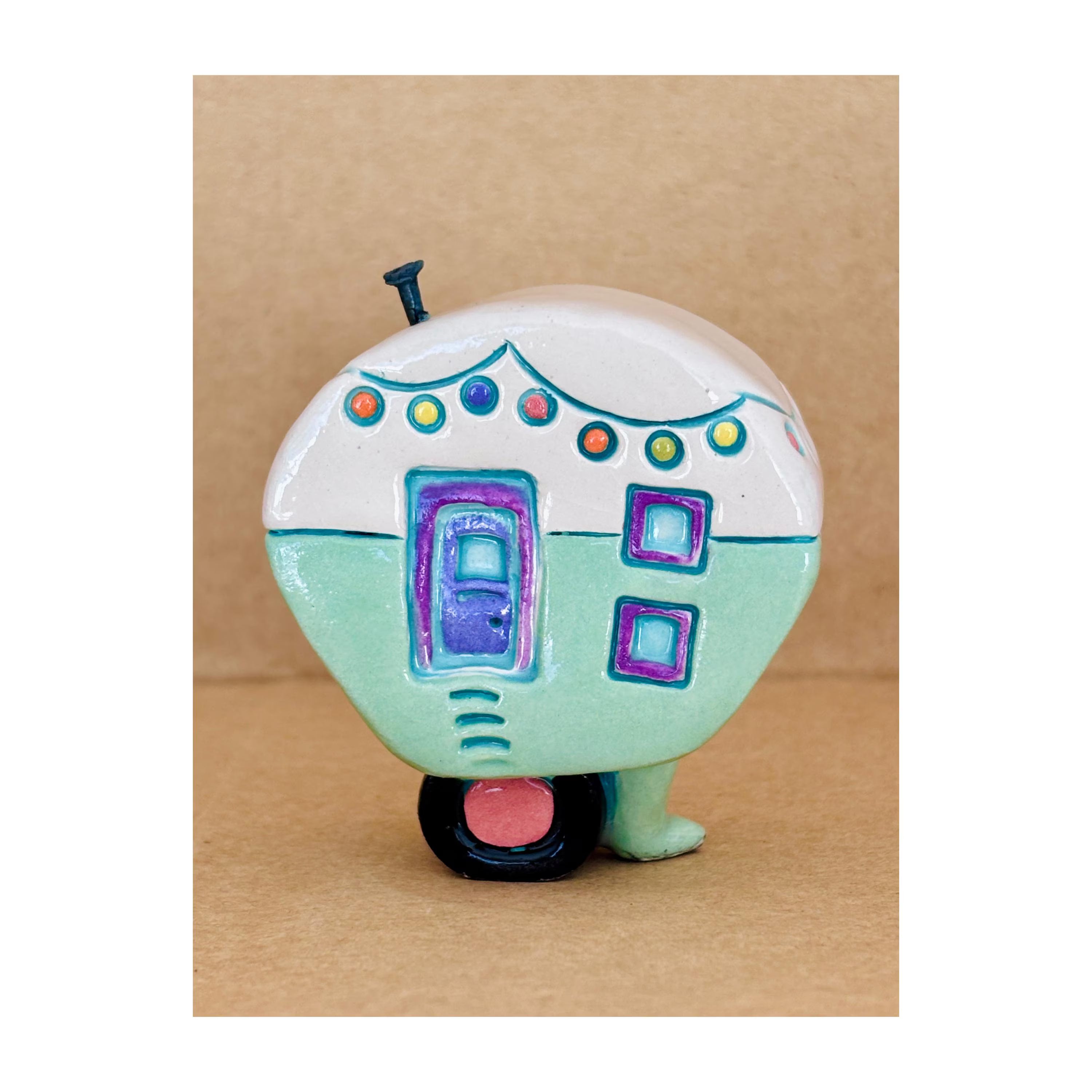 Small Retro Collectable Ceramic Caravan