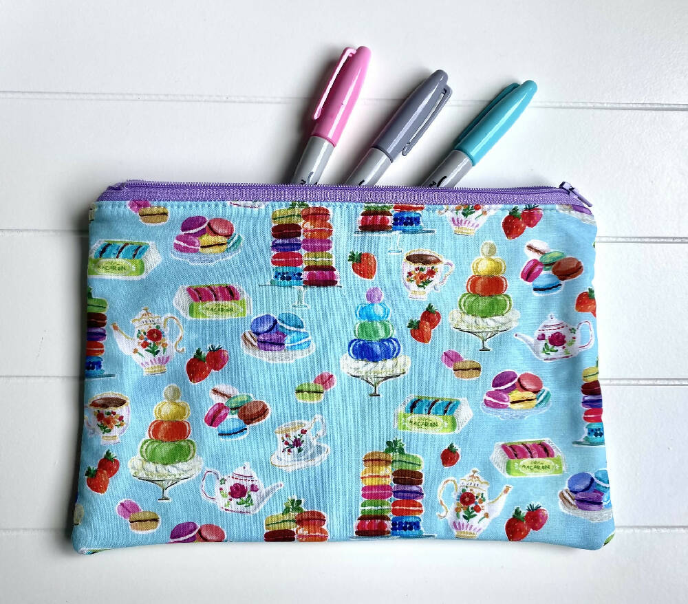 Macaron pencil case